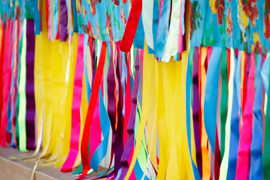 Comment décorer un panier en osier ? • Le Comptoir du Panier